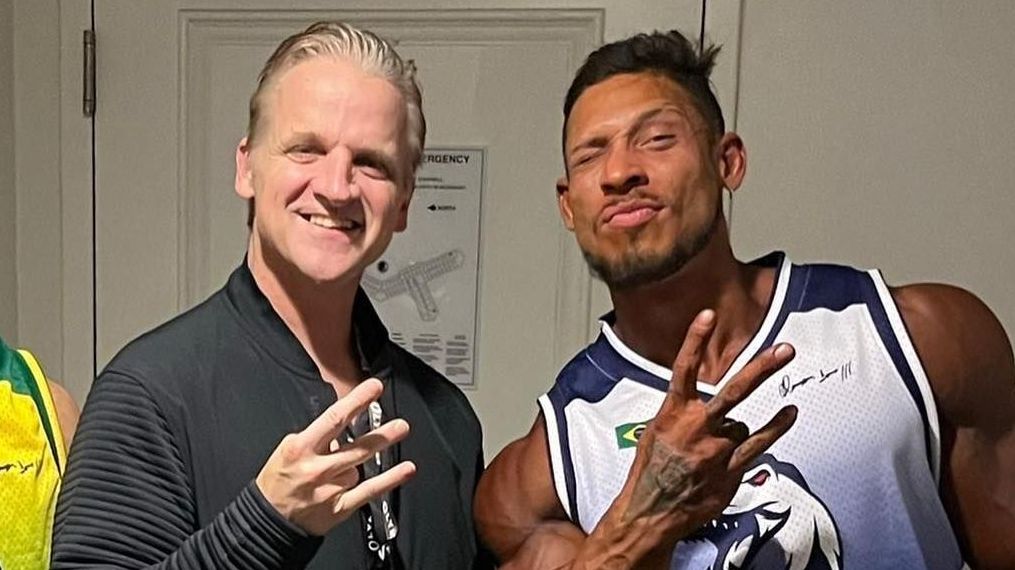 Treinador de Ramon Dino pode levar 3 títulos no Mr. Olympia 2025 ...