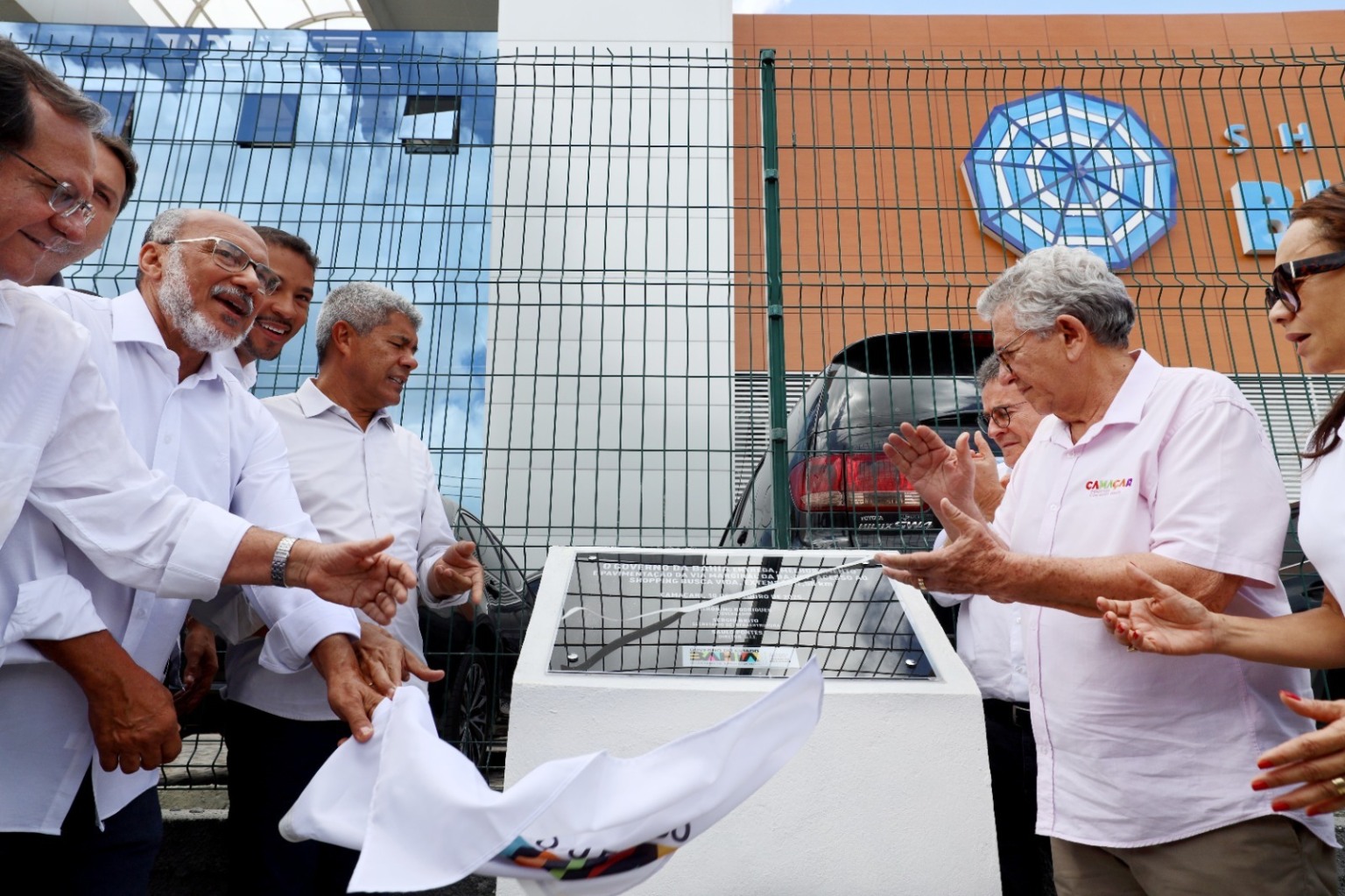 Shopping Busca Vida é inaugurado com unidade do SAC na Estrada do Coco - R1